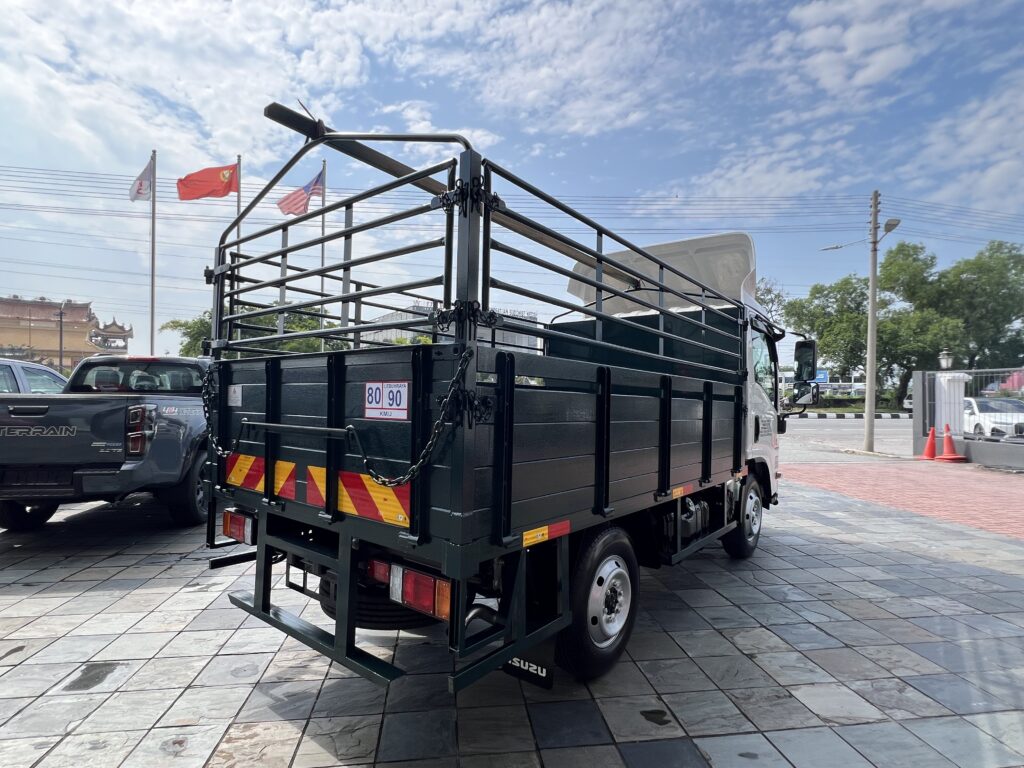 Commercial Vehicle Bodybuilder Malaysia | Custom Truck & Van Solutions