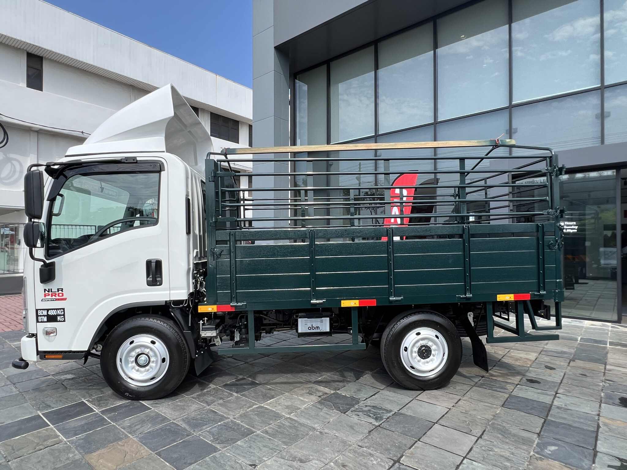 Commercial Vehicle Bodybuilder Malaysia | Custom Truck & Van Solutions
