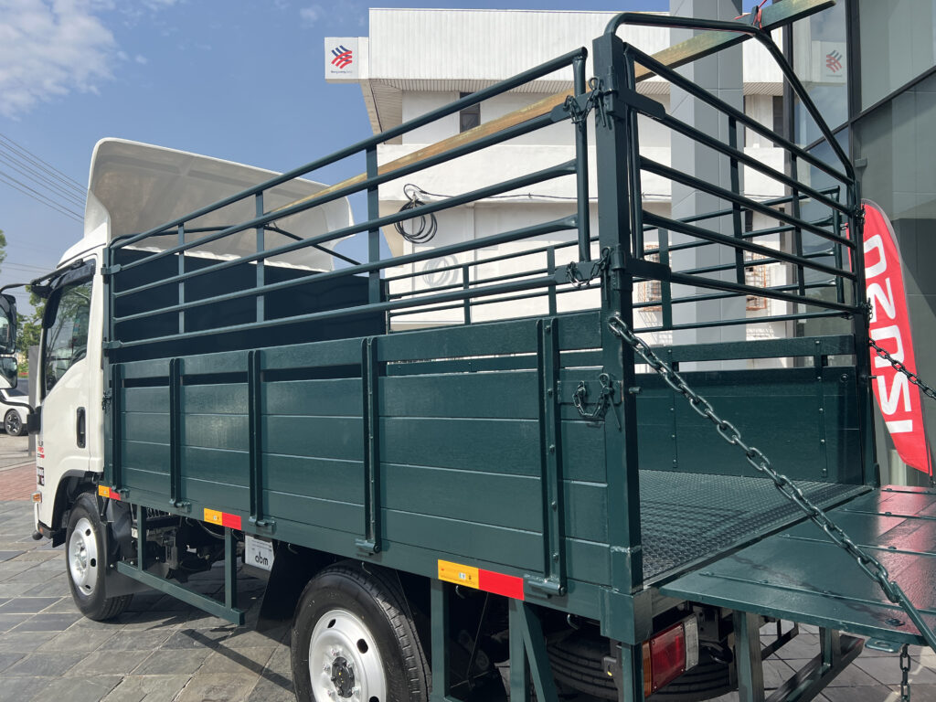 Commercial Vehicle Bodybuilder Malaysia | Custom Truck & Van Solutions